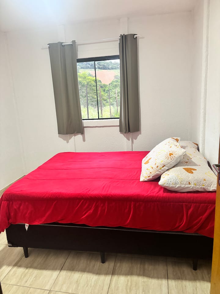 Aluga-se Casa Para Finais De Semana E Feriados - Ibiúna