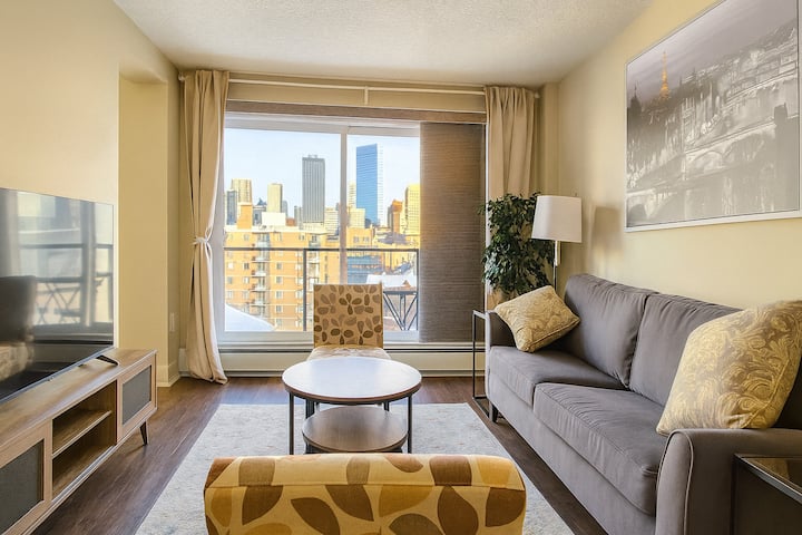 Penthouse Beltline 1bd+den - Calgary