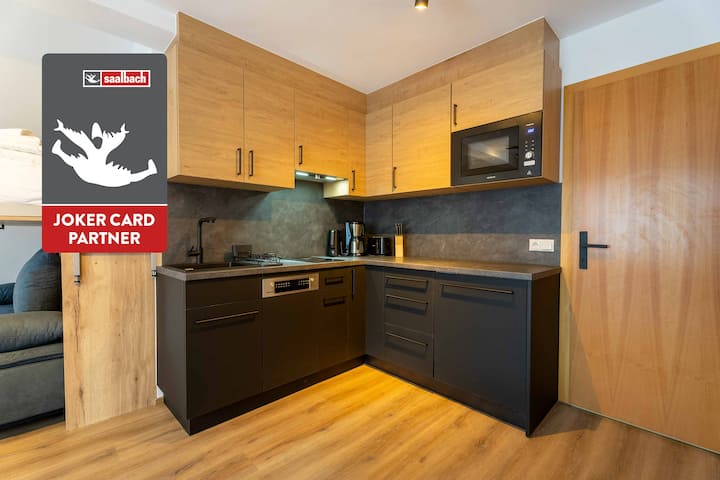 Alpenglück Apartments, Balcony & Mountain Views - Saalbach-Hinterglemm