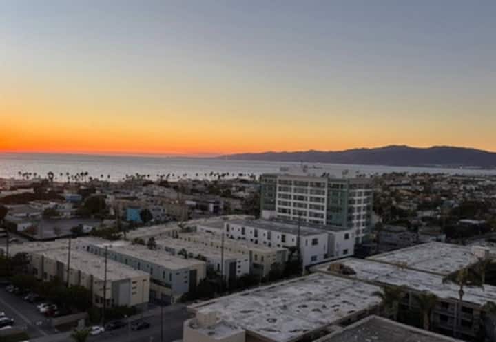 Sunny Ocean-view 1br W/beach Views, Pool @ Parking - Marina del Rey, CA