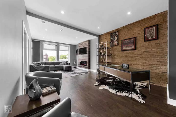 4 Bedroom Penthouse Loft In Heart Of Wicker Park - Chicago