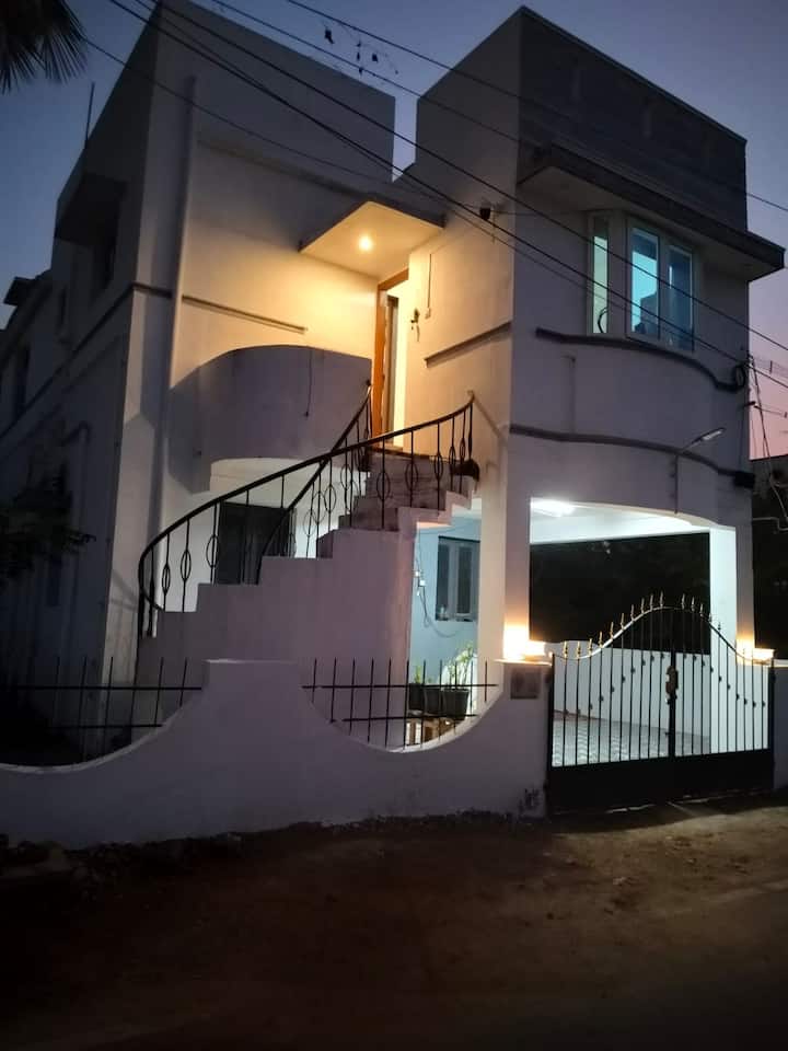 Spacious 2 Bhk House - Madurai