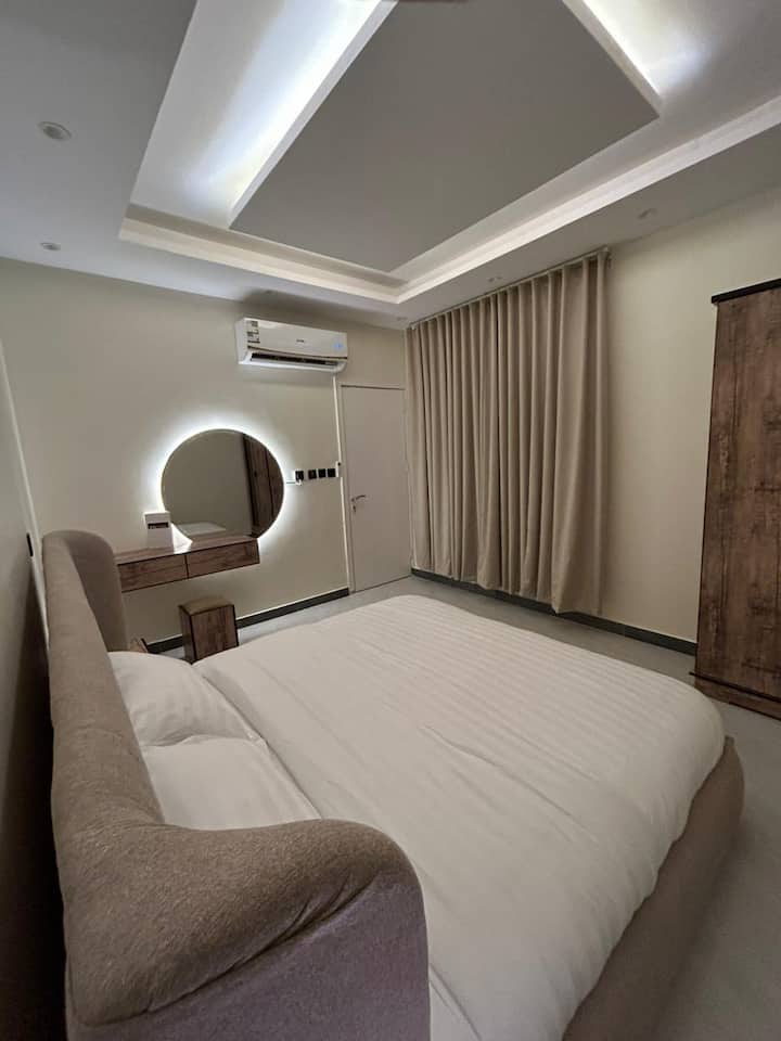 غرفه وصاله دخول ذاتي حطين - Riyadh