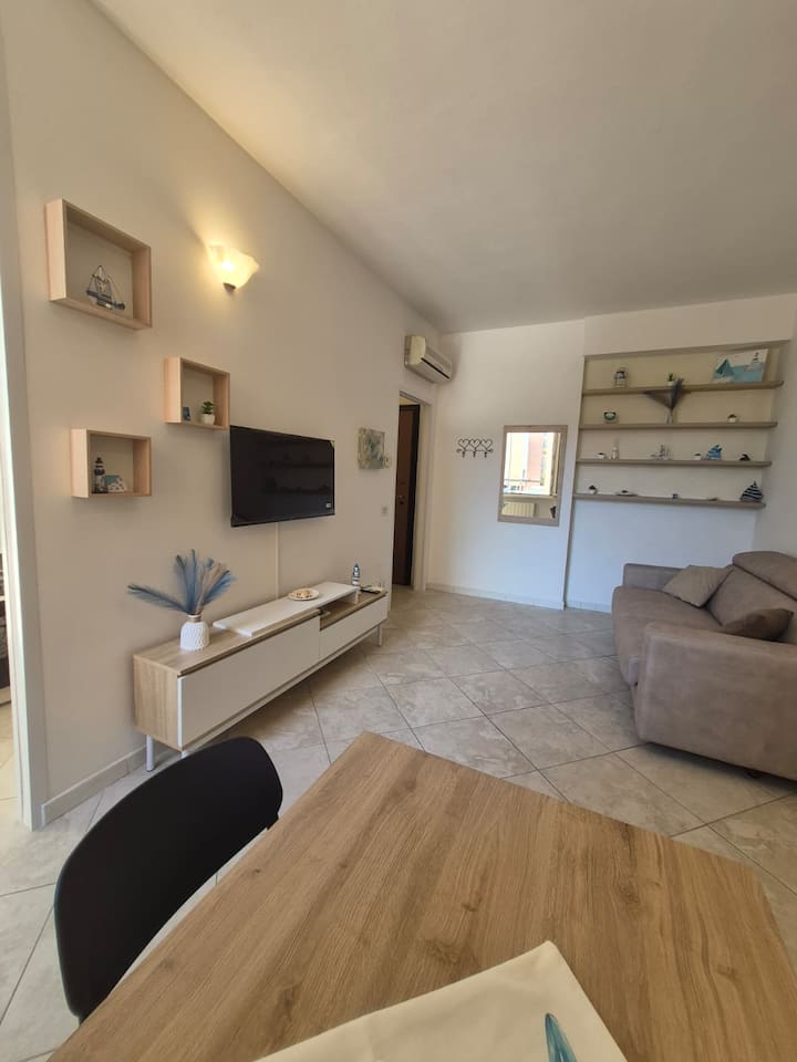 Appartamento In Centro Con Posto Auto Privato - Livourne