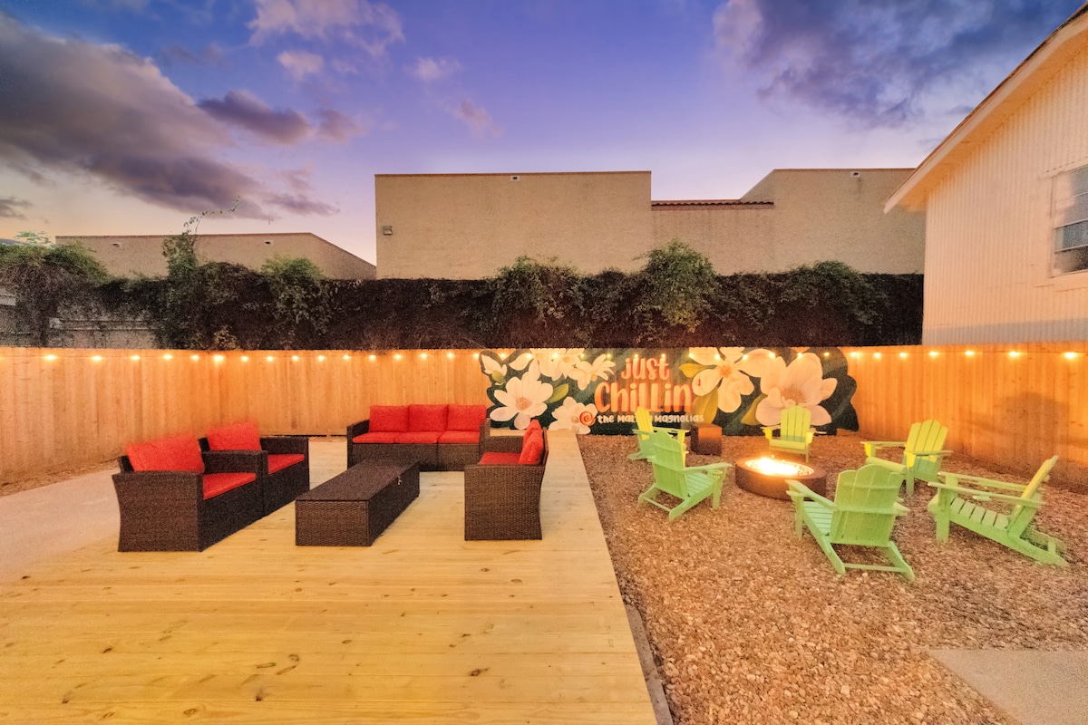 The Maltby Magnolias - Peaceful, Hot Tub*Sleeps 16 - Houses for Rent in ...