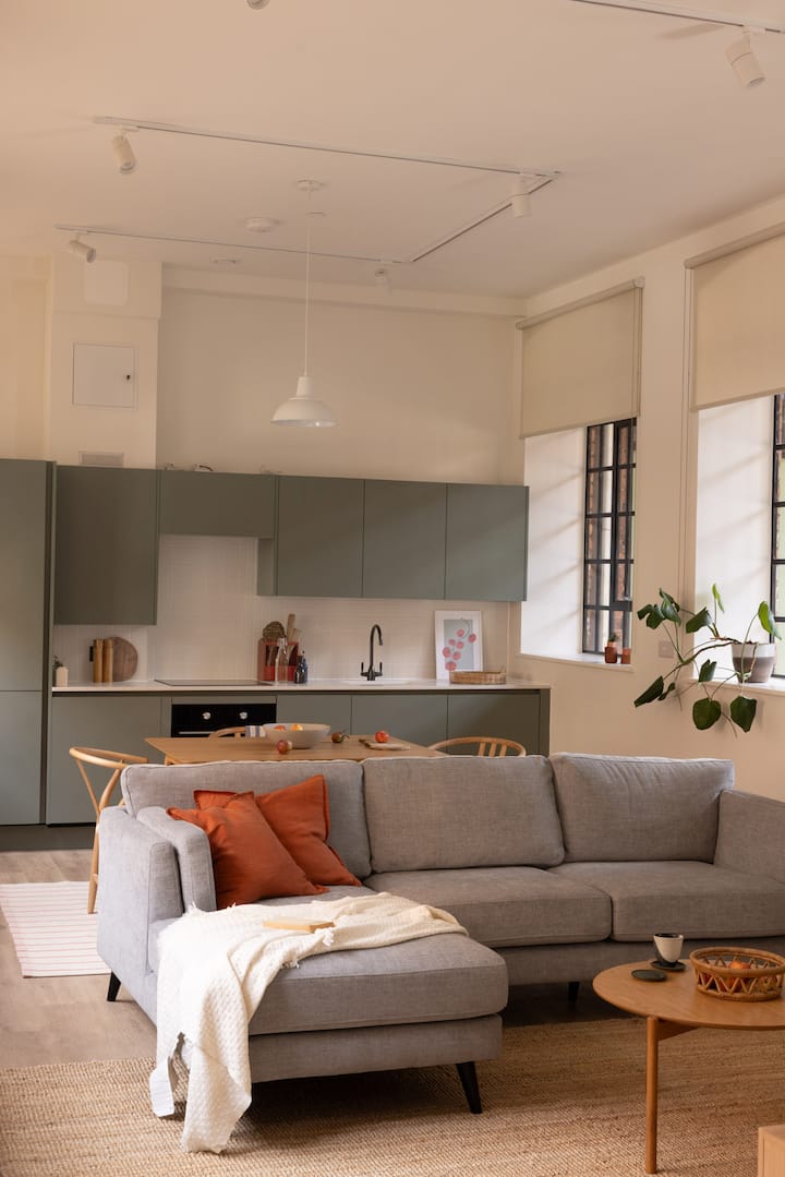 5 Bed Loft Style Penthouse | Jq - West Midlands