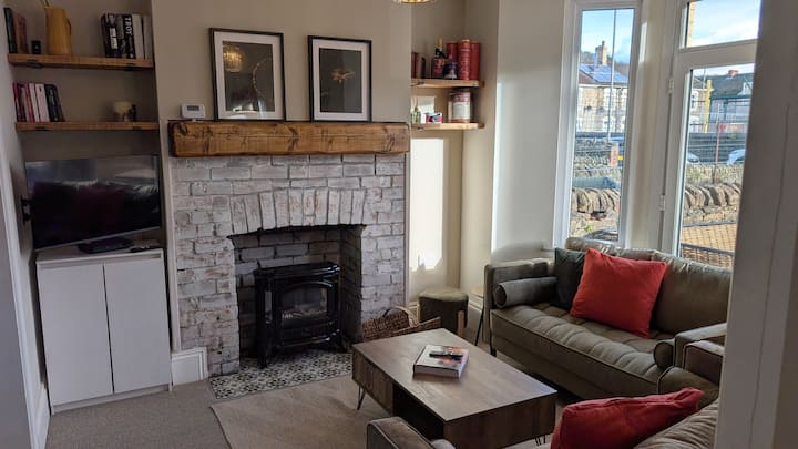 Ty Olwyn - Parking X 2 - Car Charger - Garage - Monmouthshire