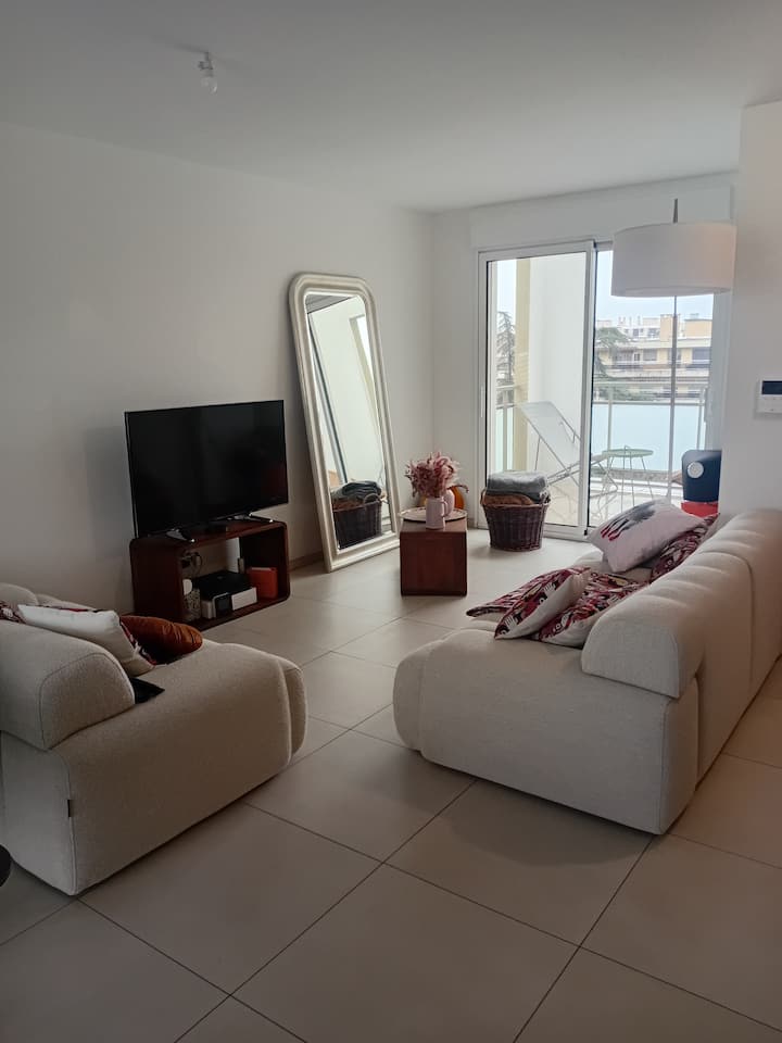 Appartement Deux Niveaux Avec Ascenseur Privatif - Villeurbanne