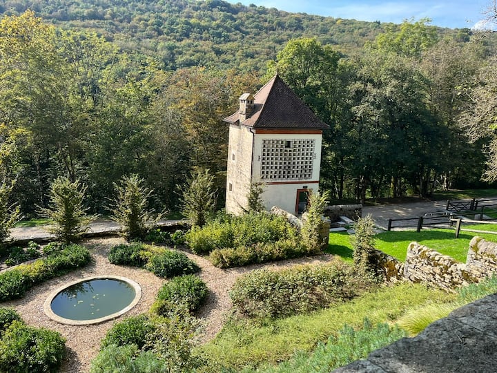 Le Colombier Du Château De Marigna - Gigny