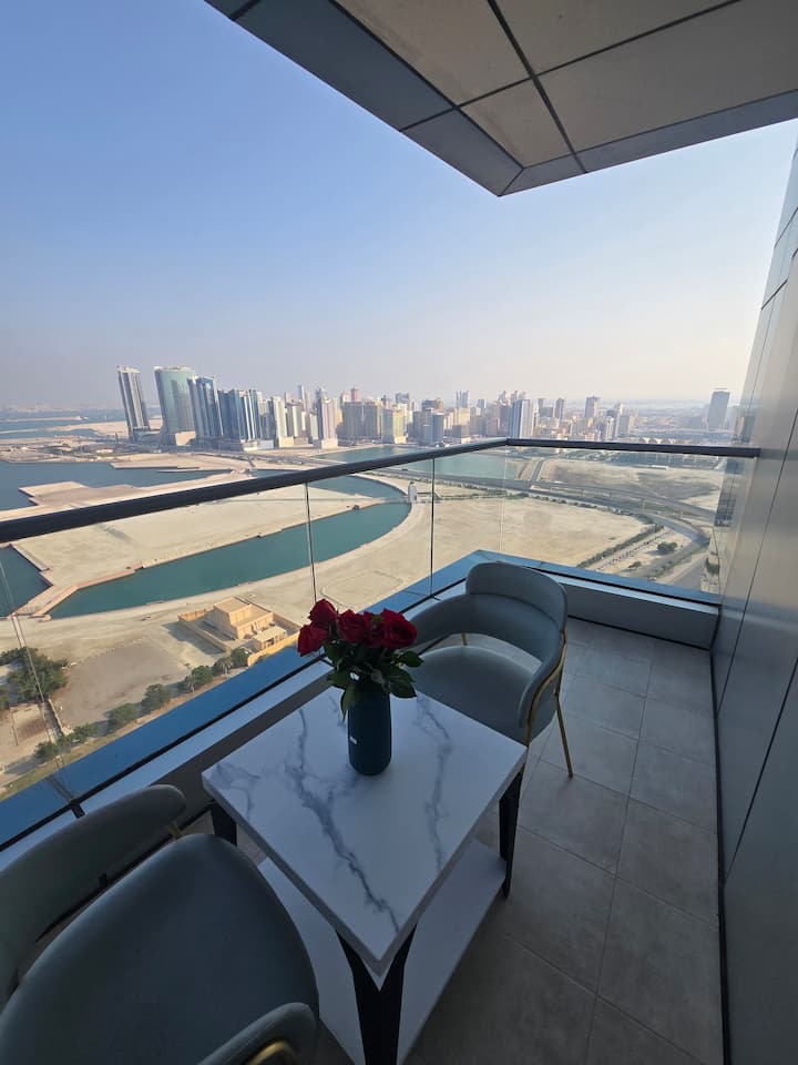 Water View Elegant Flat - Manama