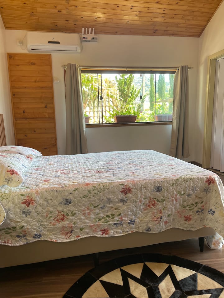 Hospede-se Em Uma Pousada Charmosa E Aconchegante - Treze Tílias