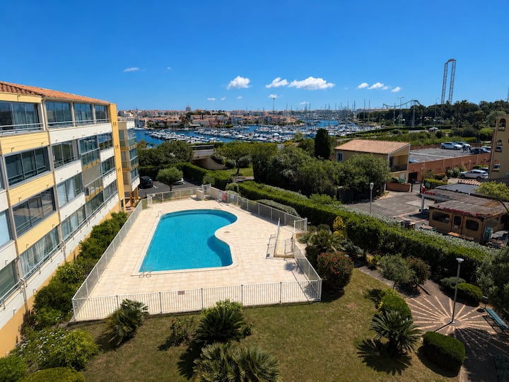 La Marine - T2+cabine-parking-piscine-vue Port - Agde