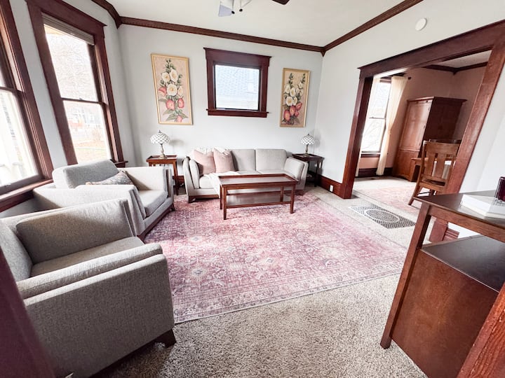 Seventh Haven Craftsman | Hot Tub | Fire Pit - Spokane, WA