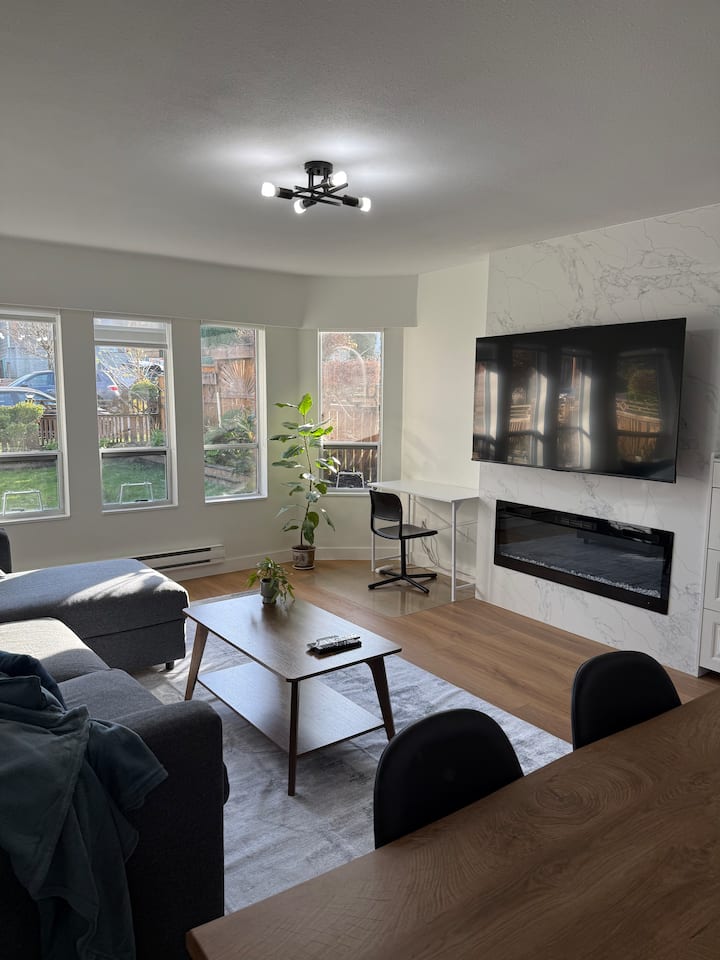 Modern 2br Garden Suite • Near Joyce Skytrain - Burnaby