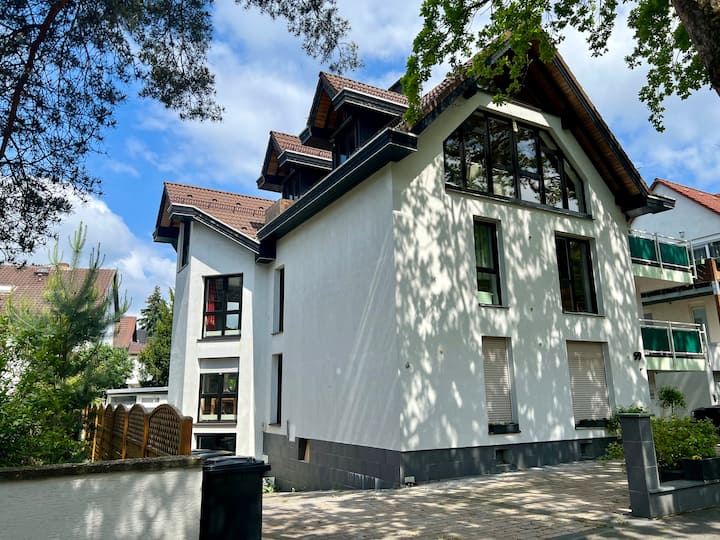 Top Lage, Telekom, Eumetsat, Döhler, Merck - Darmstadt