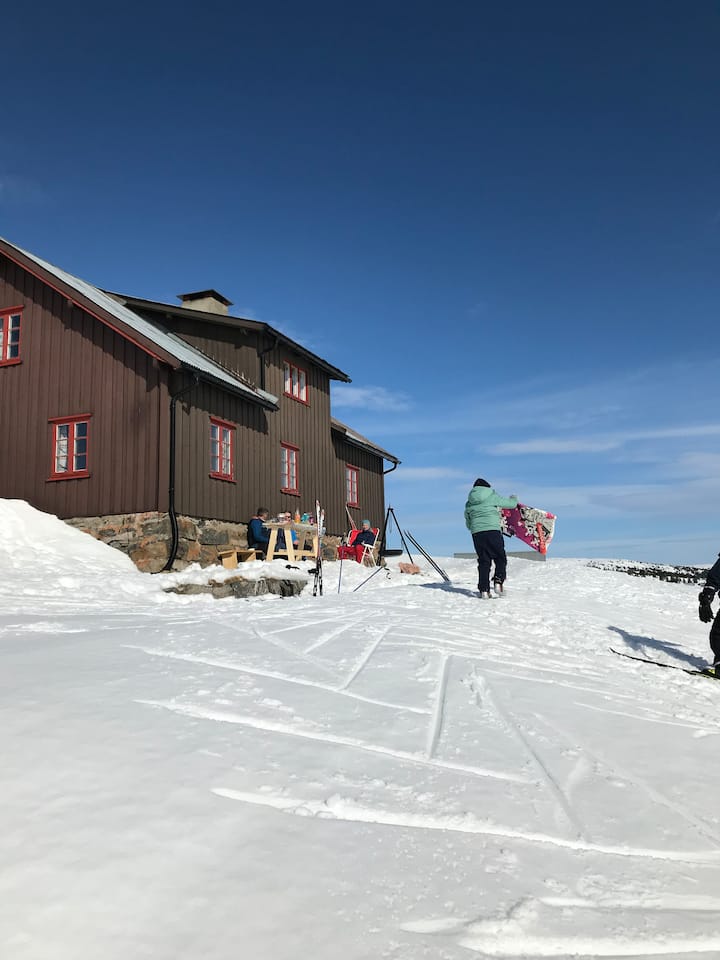 Seterhus Med Sjarm Og Fantastisk Beliggenhet - Øyer