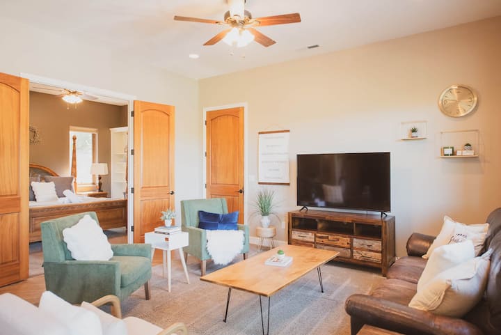 Silver Dawn Escape | Scenic Hilltop Getaway - Sonora, CA