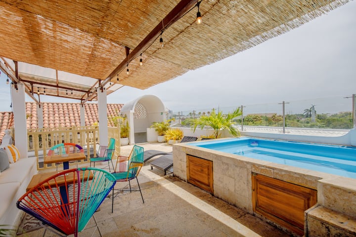 Dominica, Old Town Villa With Rooftop Pool - Caribbean