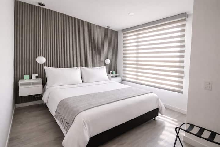 Modern, Central Apartment + Amenities In Bogotá - Colombie