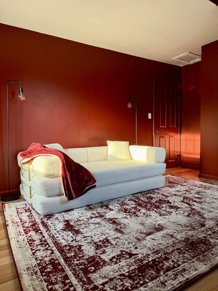 The Wyman Street Loft — Stylish Retreat In Jp - Boston, MA