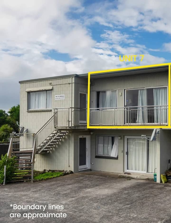 Neat 2-bedroom Unit In A Prime Central Location - Auckland