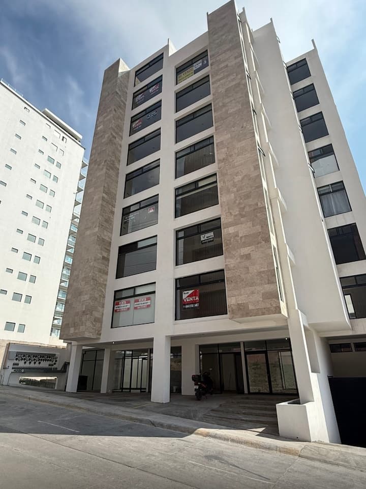 Moderno Departamento Zona Diamante Slp - San Luis Potosí