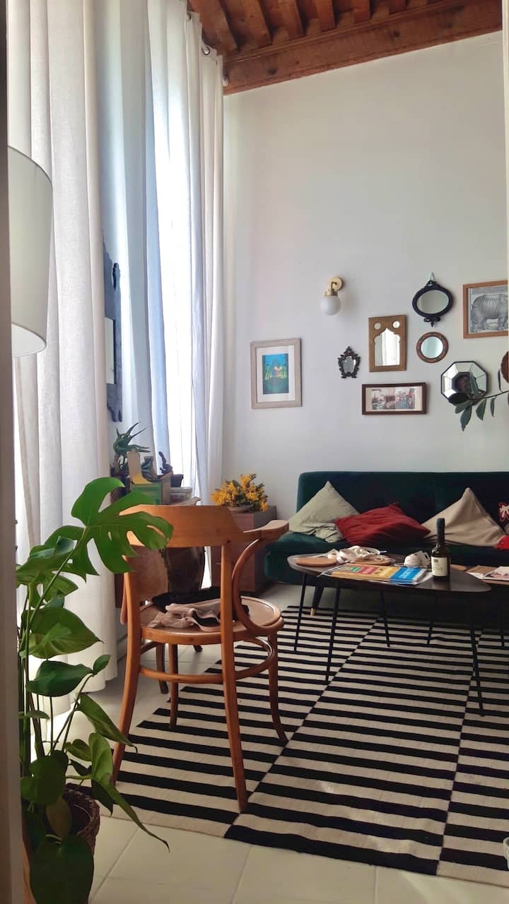 Appartement De Canut - 2 Chambres-
Du 5 Au 9 Déc - Lyon