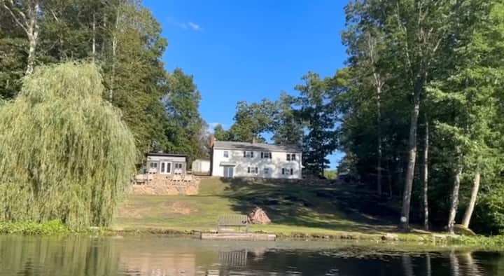 Lake Paradise On Little Meadow - Madison, CT