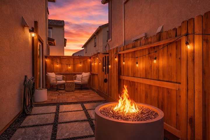 Comfy 3 Bd + Secure Safe + Baby Friendly - Roseville