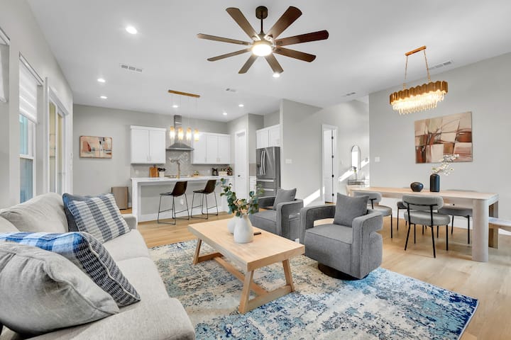 Cozy Modern 4br 7 Min To Downtown Dallas Sleep 10 - Irving, TX