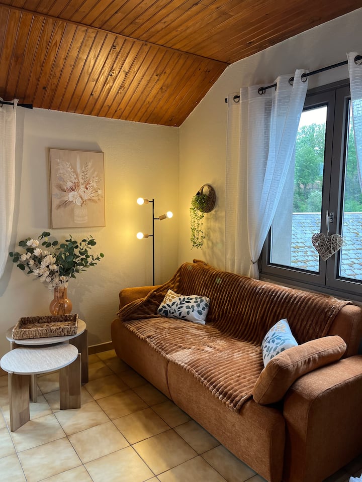 Petite Maison Avec Balcon Et Garage - La Salvetat-sur-Agout