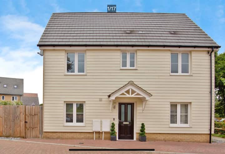 Home In Essex - Basildon