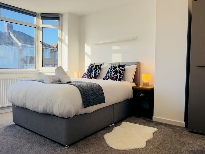 Bristol 3 Bedroom With 3 Double Beds And Parking - Bristol
