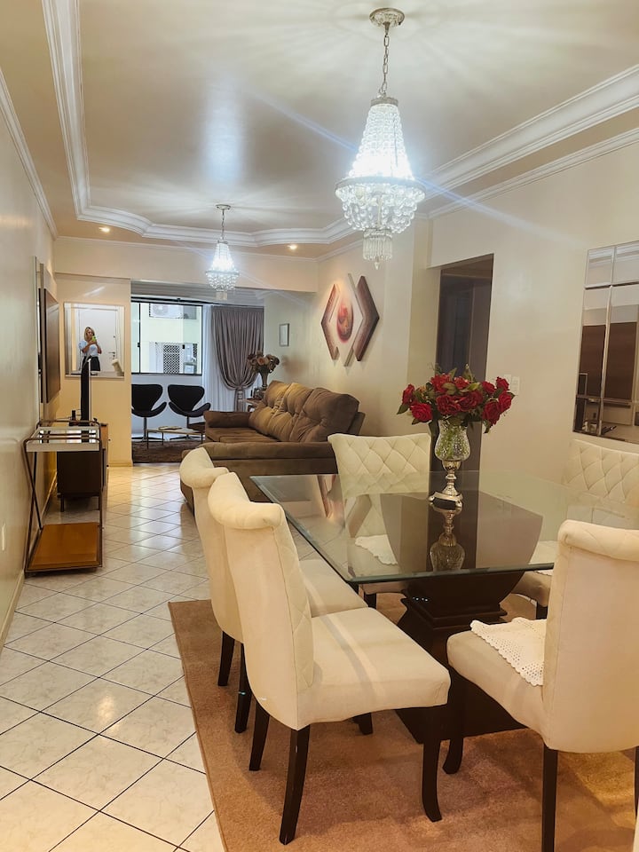 Apto 100 M Do Mar. - Balneario Camboriú