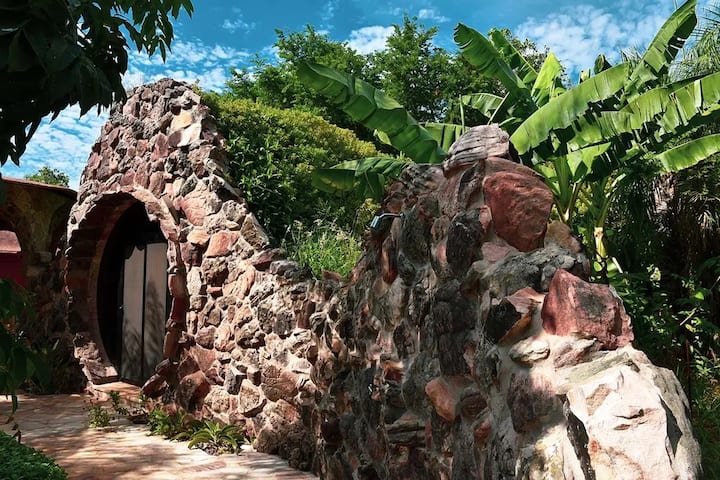 Einzigartiges Lehmhaus In Sicherer Wohnsiedlung - Cordillera