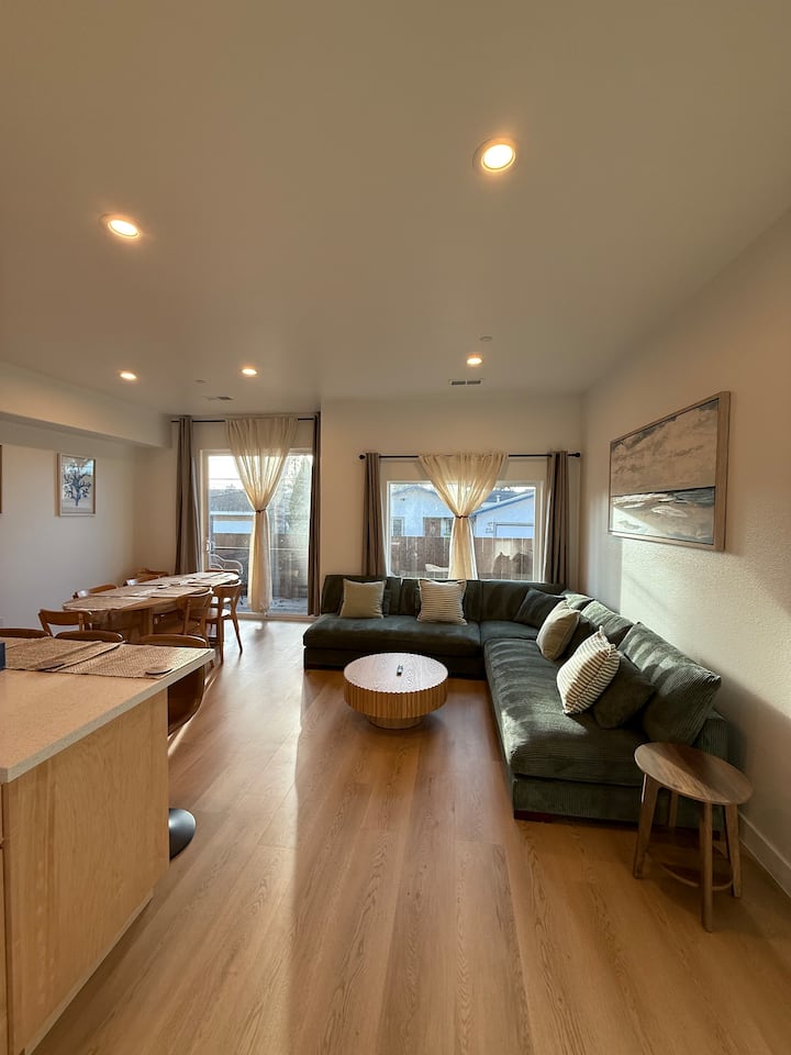 Condo For 9 Between Monterey And Santa Cruz! - Watsonville, CA