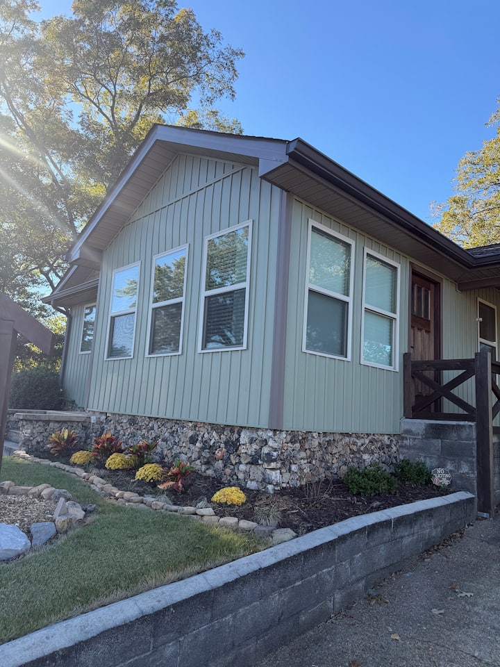 Evergreen Lake House - Guntersville, AL