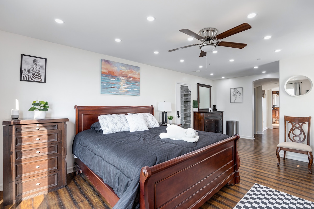 Oxnard Beach House - Houses for Rent in Oxnard, California, United ...