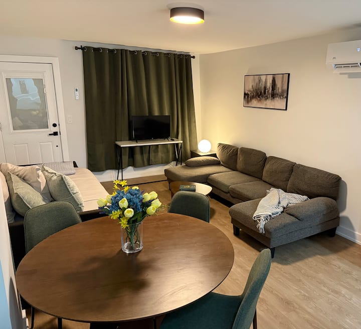 The Empire Suite: Just Steps From Transit To Nyc - Staten Island Zoo, Staten Island