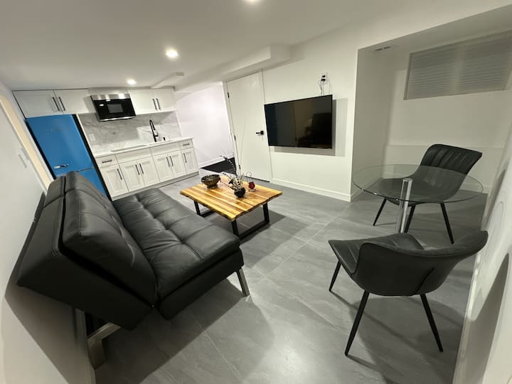 Modern Luxury In Central Kitsilano - Vancouver