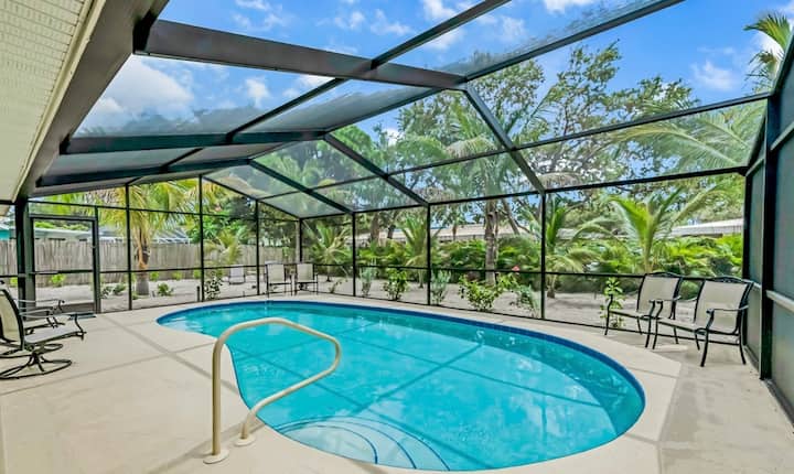 2/2 Pool Home Close To Beach! - Bradenton, FL