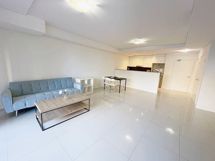 免费车位!200米mascot火车站,mascot宽敞明亮一居室,带书房!全屋空调! - Sydney