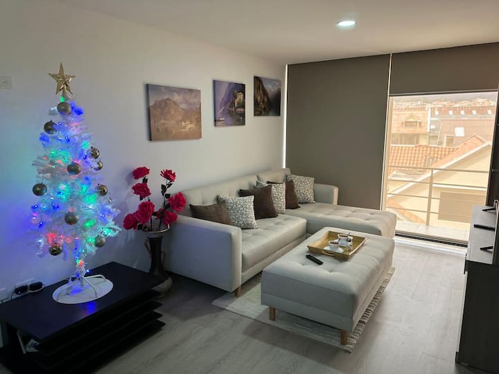 Modern And Cozy Apartment With Rooftop Pool -