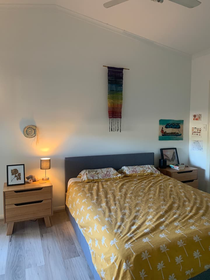 Old Bar Beach Bungalow - 10 Mins Walk To The Beach - Hunter Valley