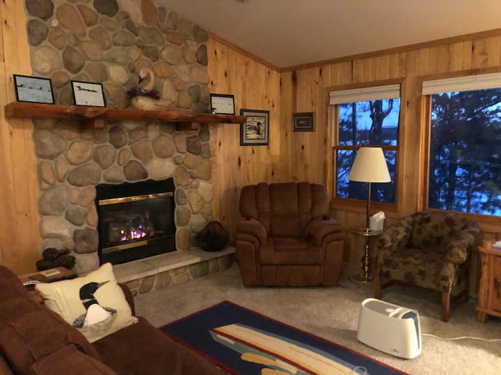 Charming 2 Bed Cabin On 500 Acre Lake - Presque Isle, WI