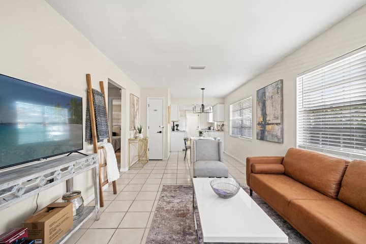 Walkable 2 Bed/2 Bathroom In Prime Brandon! - Lithia Springs Park, Lithia