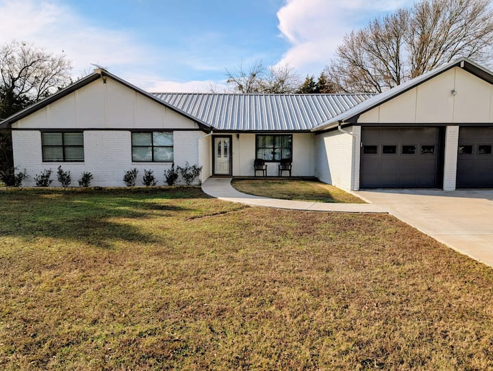 Hideaway At 1989-pool Table - Pottsboro, TX