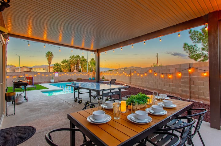 6br Powerhouse: Heated Pool, Game Room & More! - Verenigde Staten