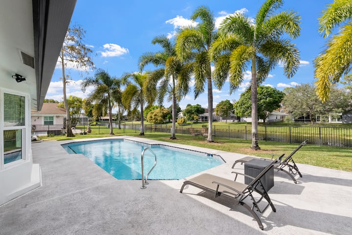 Newly Renovated House With Luxury Pool - Bahamas