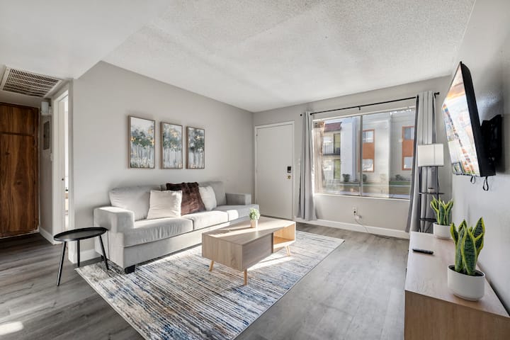 Spacious Modern Stay • Free Parking + Fast Wifi - Tempe, AZ